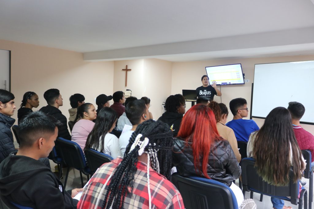 Planificación para Luego de Pascua en la Sheperd Meeting de Colombia ...